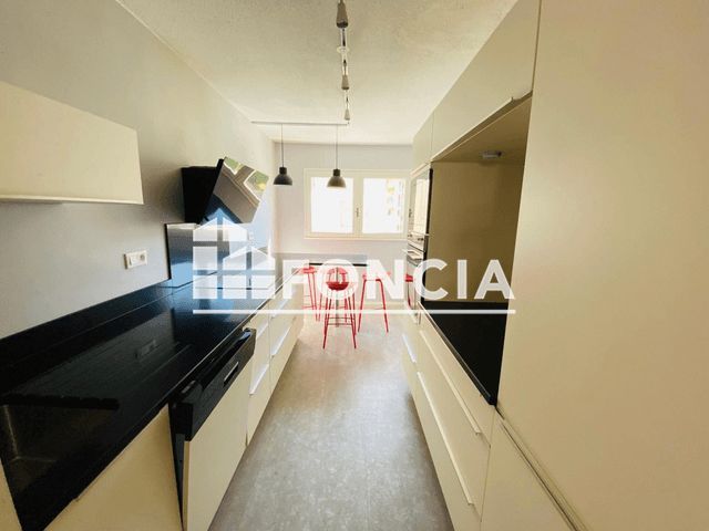 Location appartement à Pau - 1163 € - 125 m²
