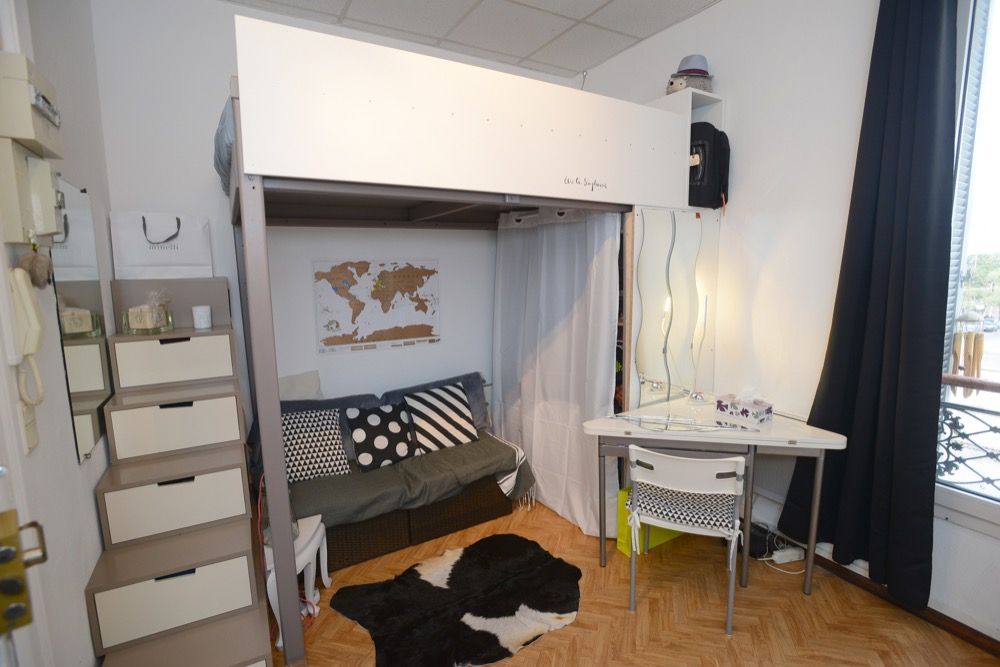 Location studio meublé à Marseille 07 - 500 € - 14 m²