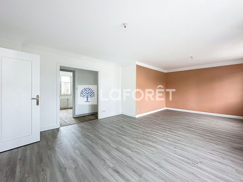 Location maison à Parthenay - 760 € - 92 m²