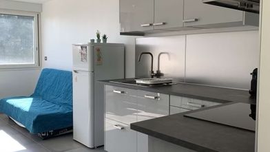 Location appartement meublé à Sausset-les-Pins - 850 € - 23 m²