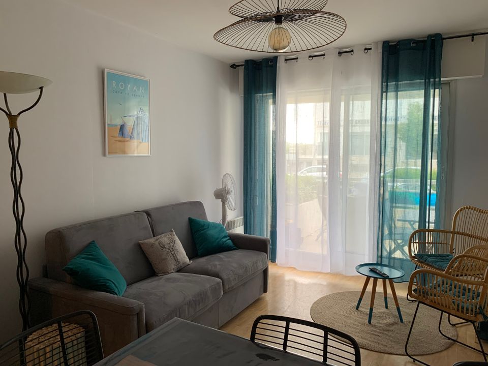 Location studio meublé à Royan - 630 € - 27 m²
