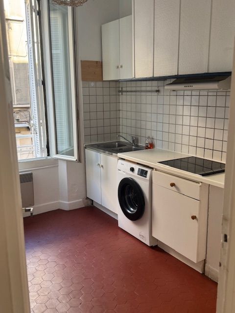 Location appartement à Marseille 05 - 750 € - 39 m²